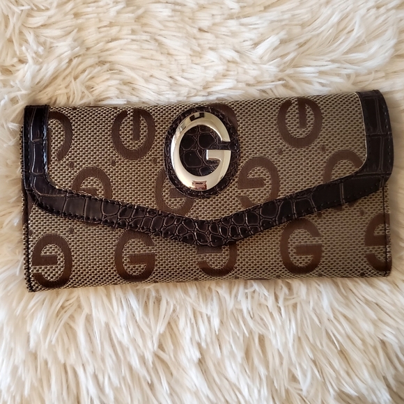 G by Guess | Bags | Vintage Guess Trifold Wallet Checkbook Card ...